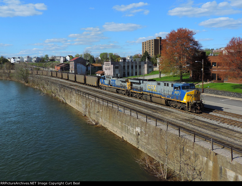 CSX 627 and 251